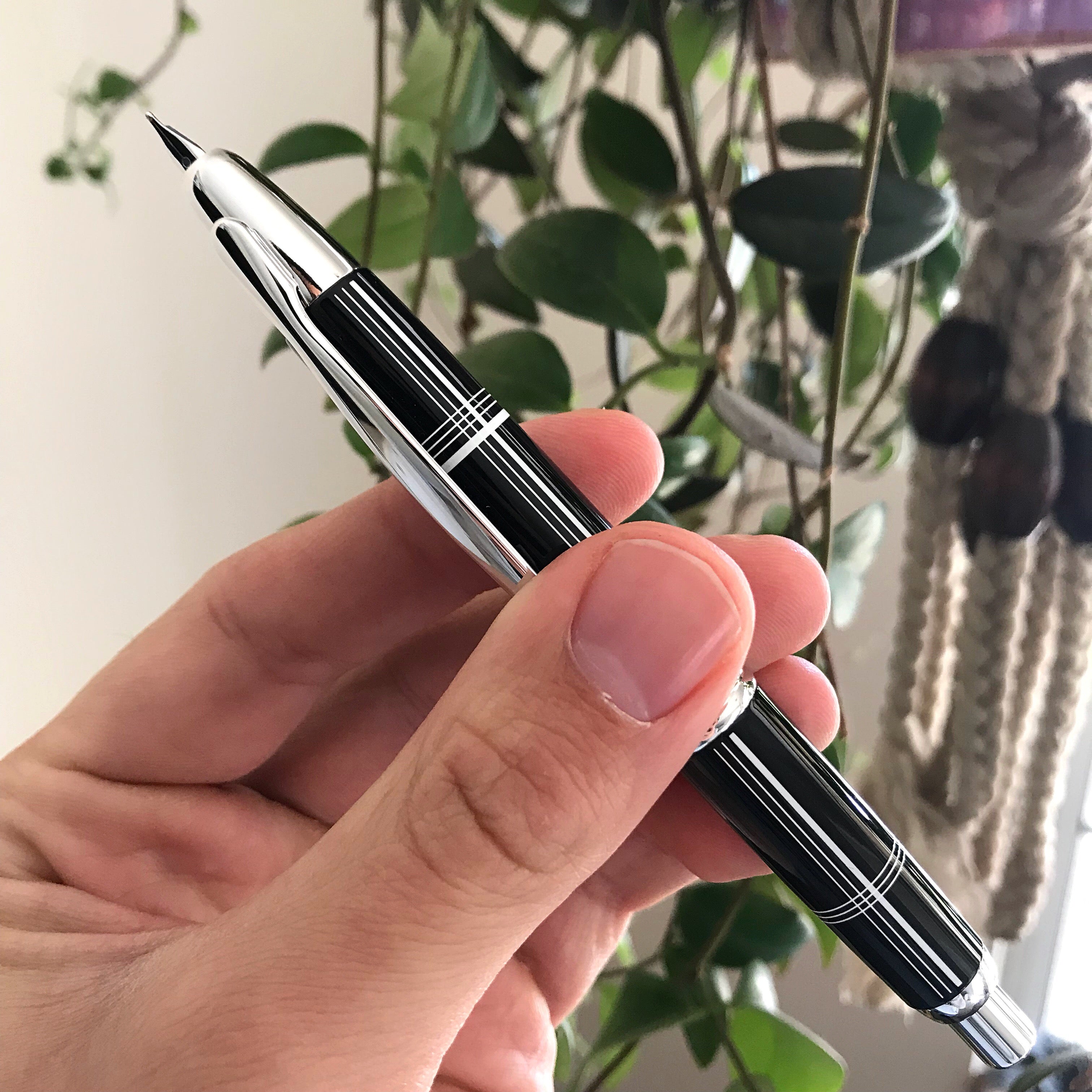 The Vanishing Point Crossed Lines: A Sophisticated Pilot Pen – Truphae