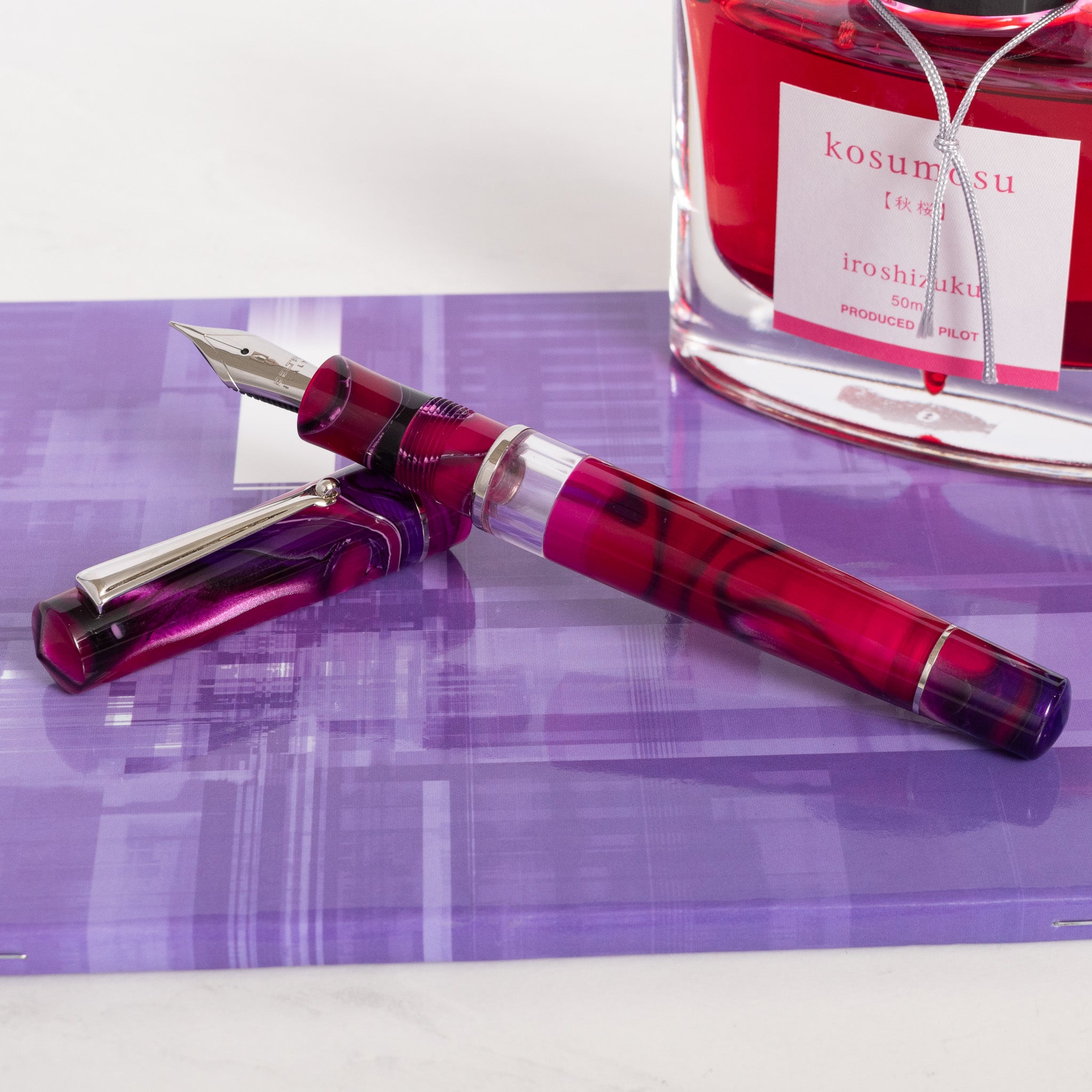 Delta Duna Fountain Pen - Magenta Mirage | Truphae