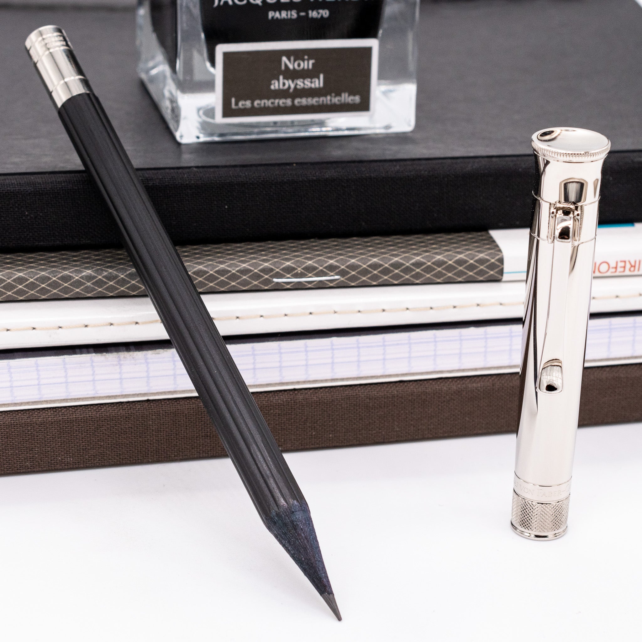 Graf von Faber-Castell Perfect Pencil Platinum Plated - Black – Truphae