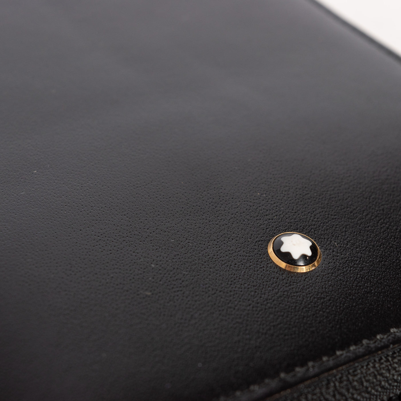Montblanc Leather Goods Meisterstuck Travel Zipped Pocket Wallet 16353 Montblanc Leather Goods Meisterstuck Travel Zipped Pocket Wallet 16353