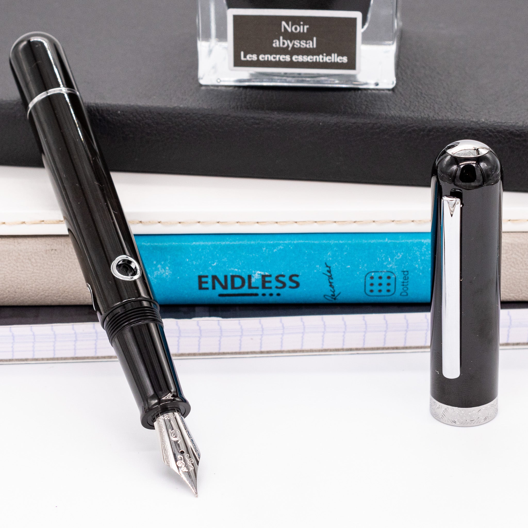 Nahvalur Nautilus Fountain Pen - Cephalopod Silver – Truphae