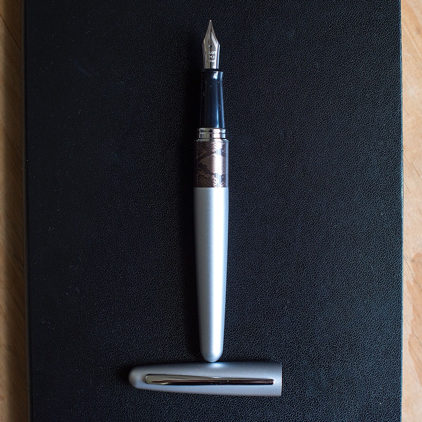 Pilot Metropolitan Silver Python Fountain Pen – Truphae